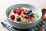 Oats and Oatmeal: A Comprehensive Guide to Health Benefits - Medkart ...